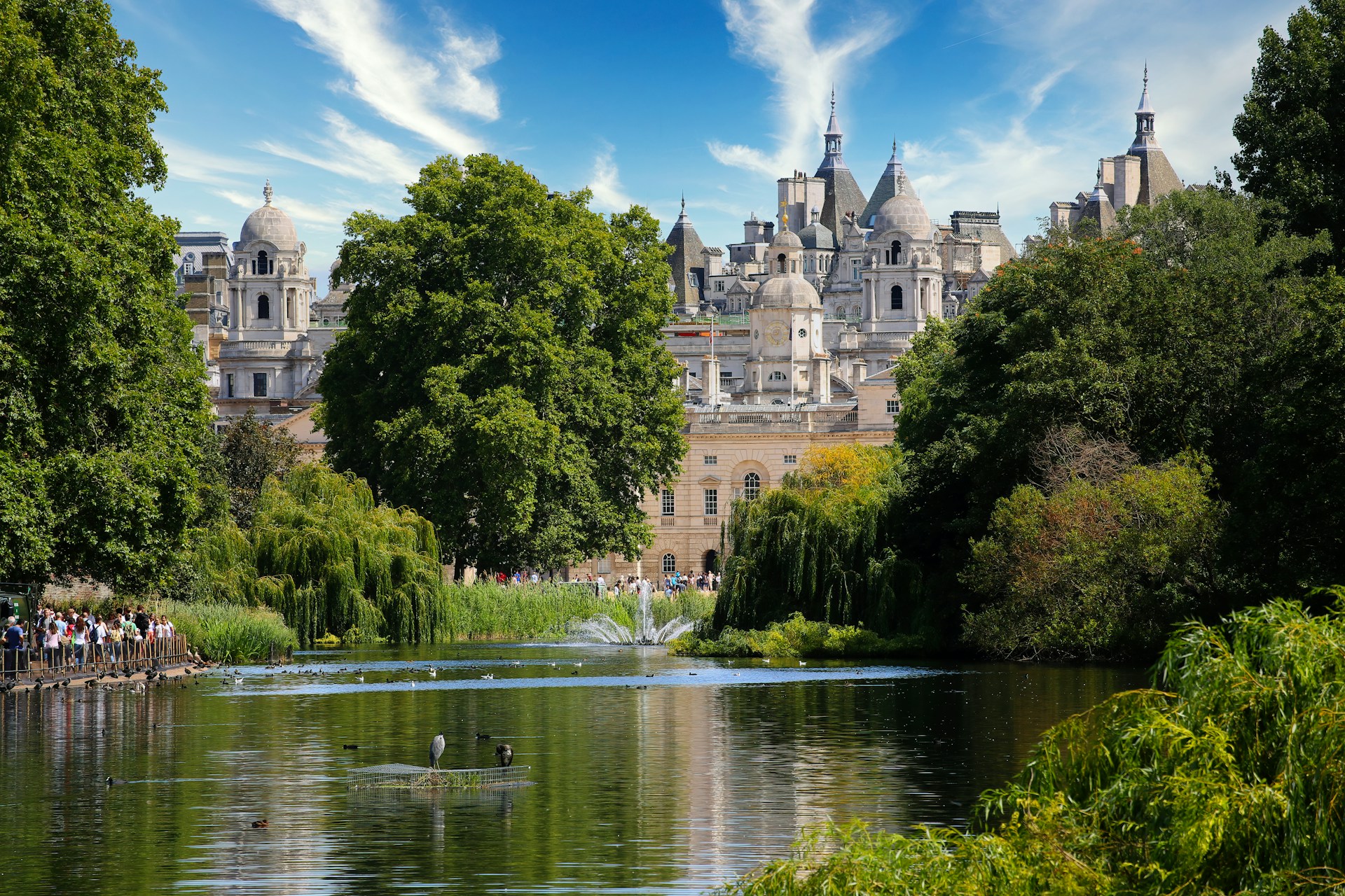 Team Building & Treasure Hunt Activities in Hyde Park & Kensington Gardens